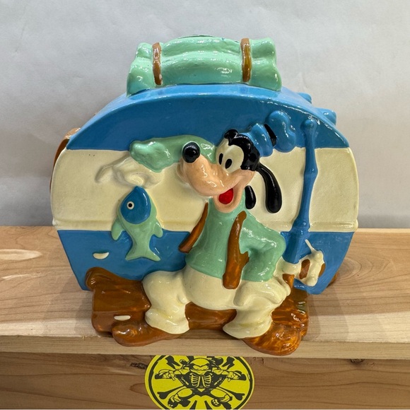 Disney | Office | Goofy Camper Gone Fishin Ceramic Coin Bank Vintage ...